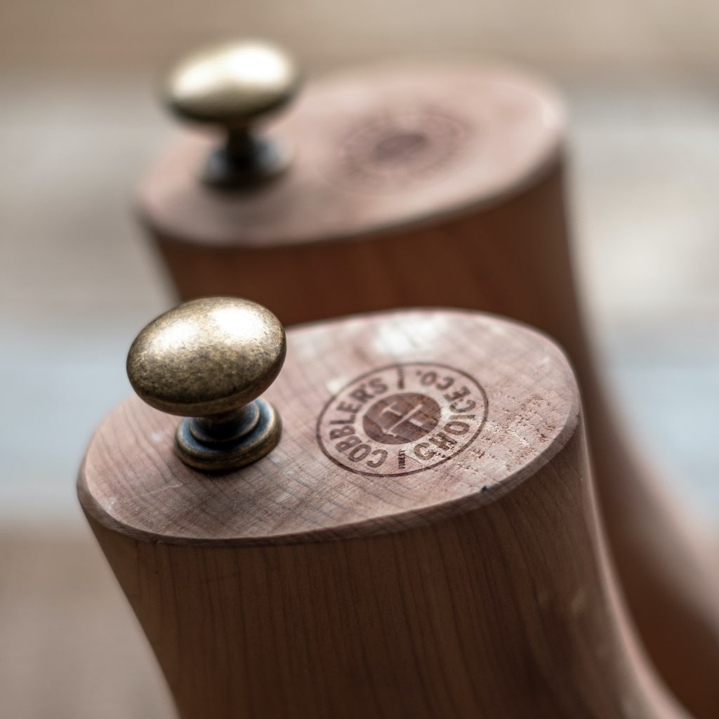 Cedar Boot Tree - Cobbler's Choice Co.